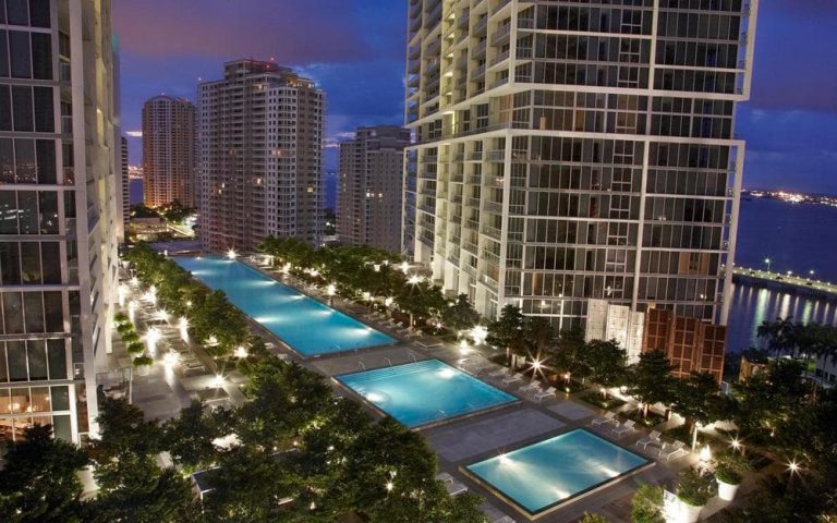 The iconic giants of Miami: Icon Brickell and Icon South Beach Miami by ...